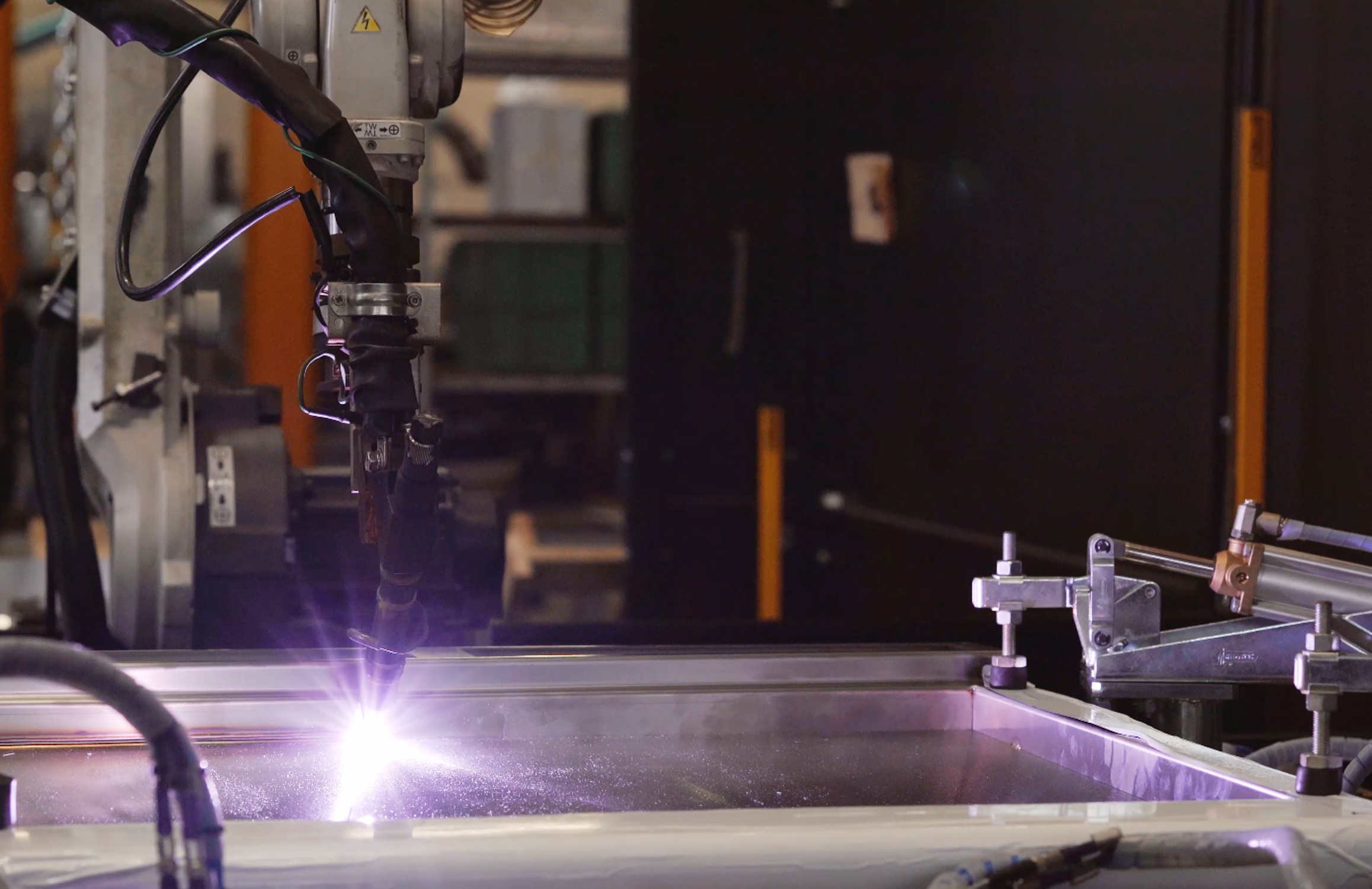 Dima di saldatura con interfaccia robot - RK Macchine