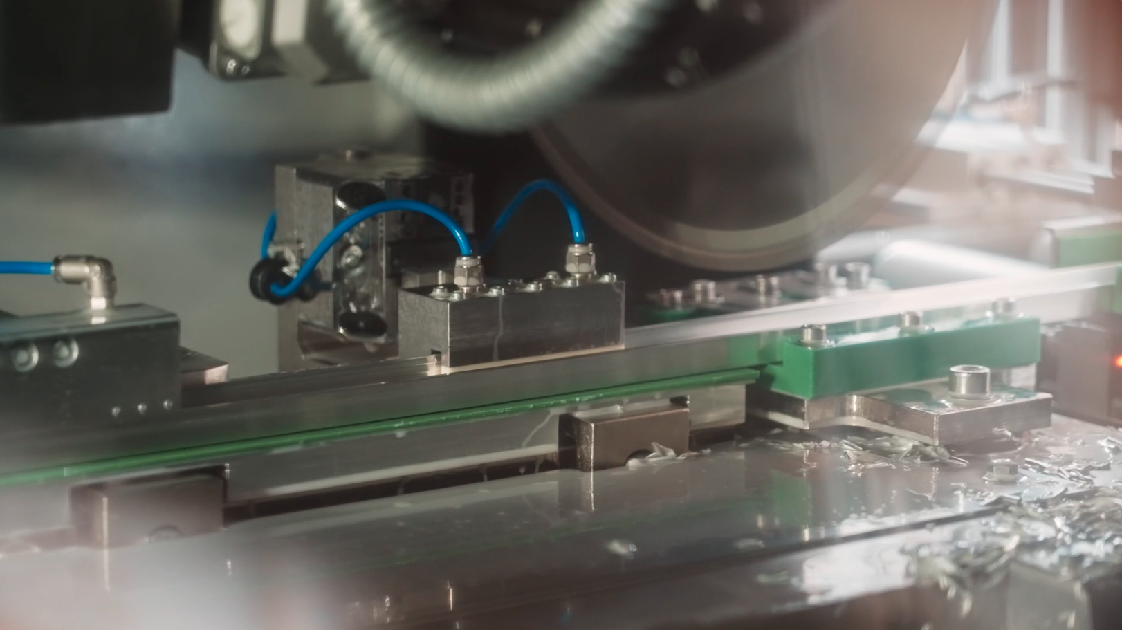 UNIKA Profili - impianto di fresatura e finitura di profili in ...